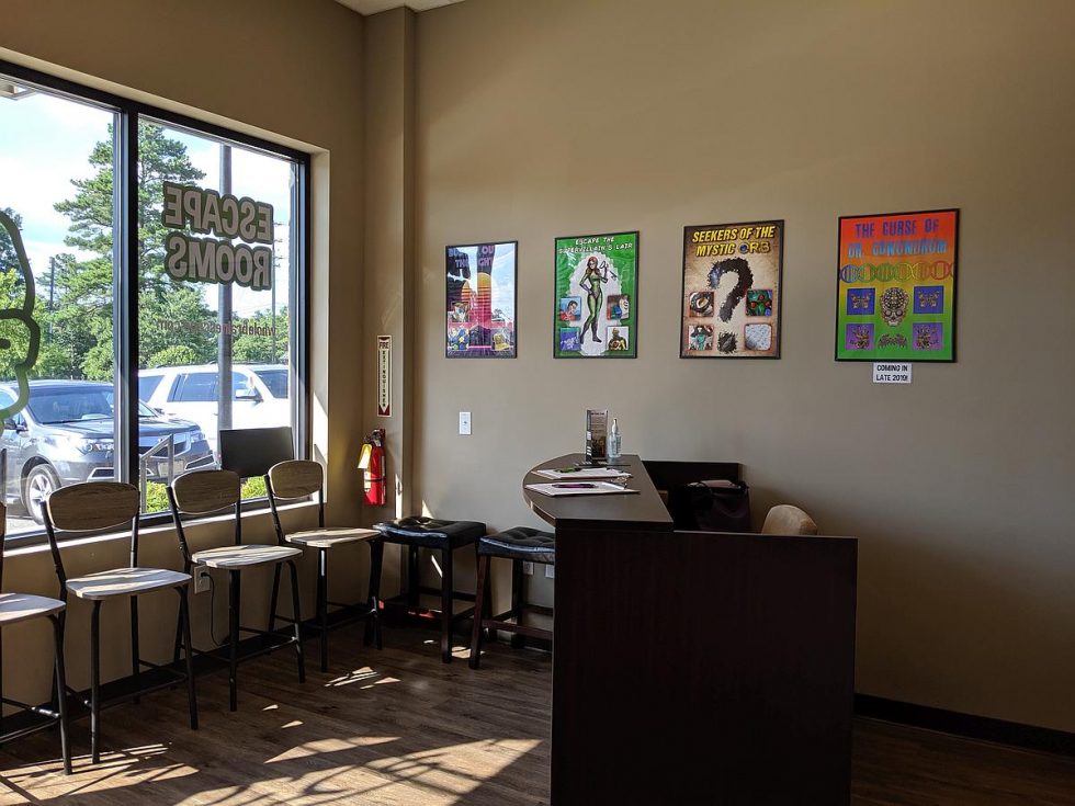 About Us - Popular Escape Room Apex, NC - Whole Brain Escape